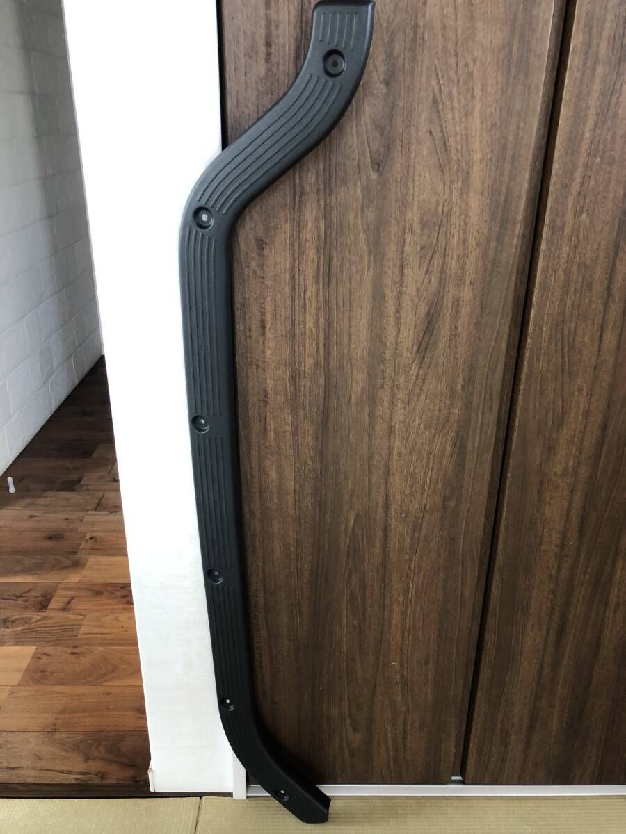 トヨタ 純正 ハイエース レジアスエース リヤフロアマットサポートサイド プレート 右 58577-26040-B1 TOYOTA LEXUS ...