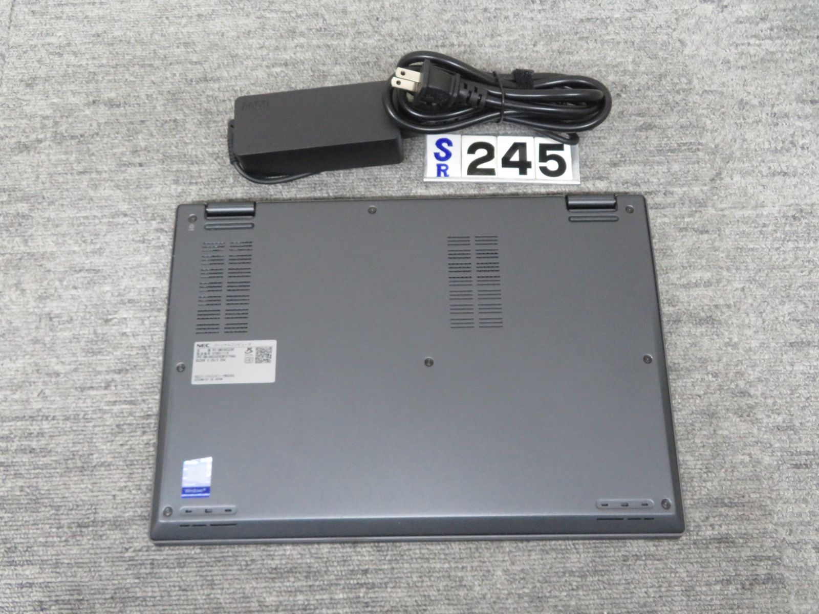 大人気機種・i7】 NEC LAVIE Direct PM PC-GN1863ZGF / 13.3型 大人気機種・i7】 NEC LAVIE Direct PM PC-GN1863ZGF / 13.3型