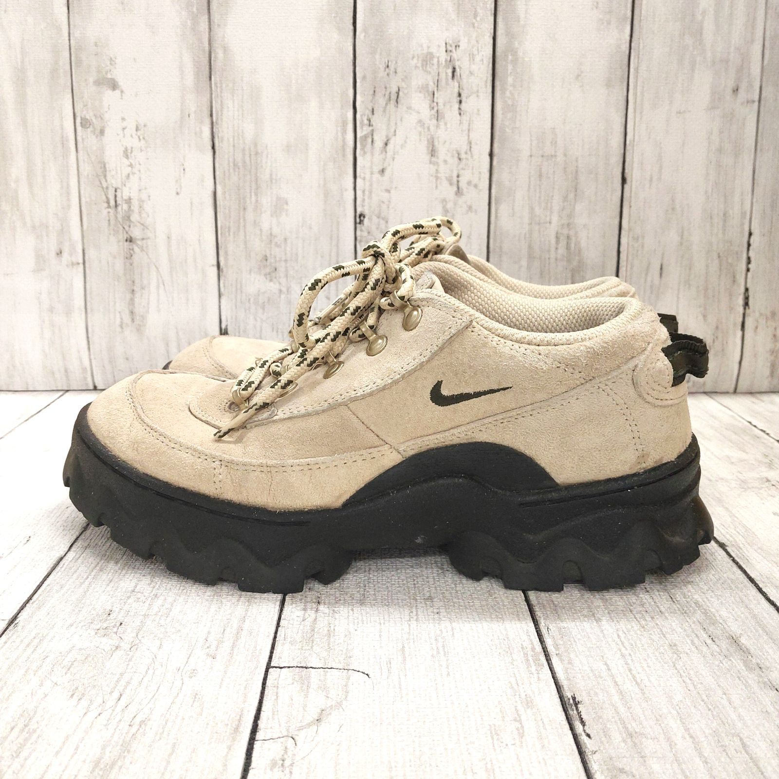 NIKE 】ナイキ ウィメンズ ラハール ロー ラタン / カーゴ 24 NIKE 】ナイキ ウィメンズ ラハール ロー ラタン / カーゴ 24