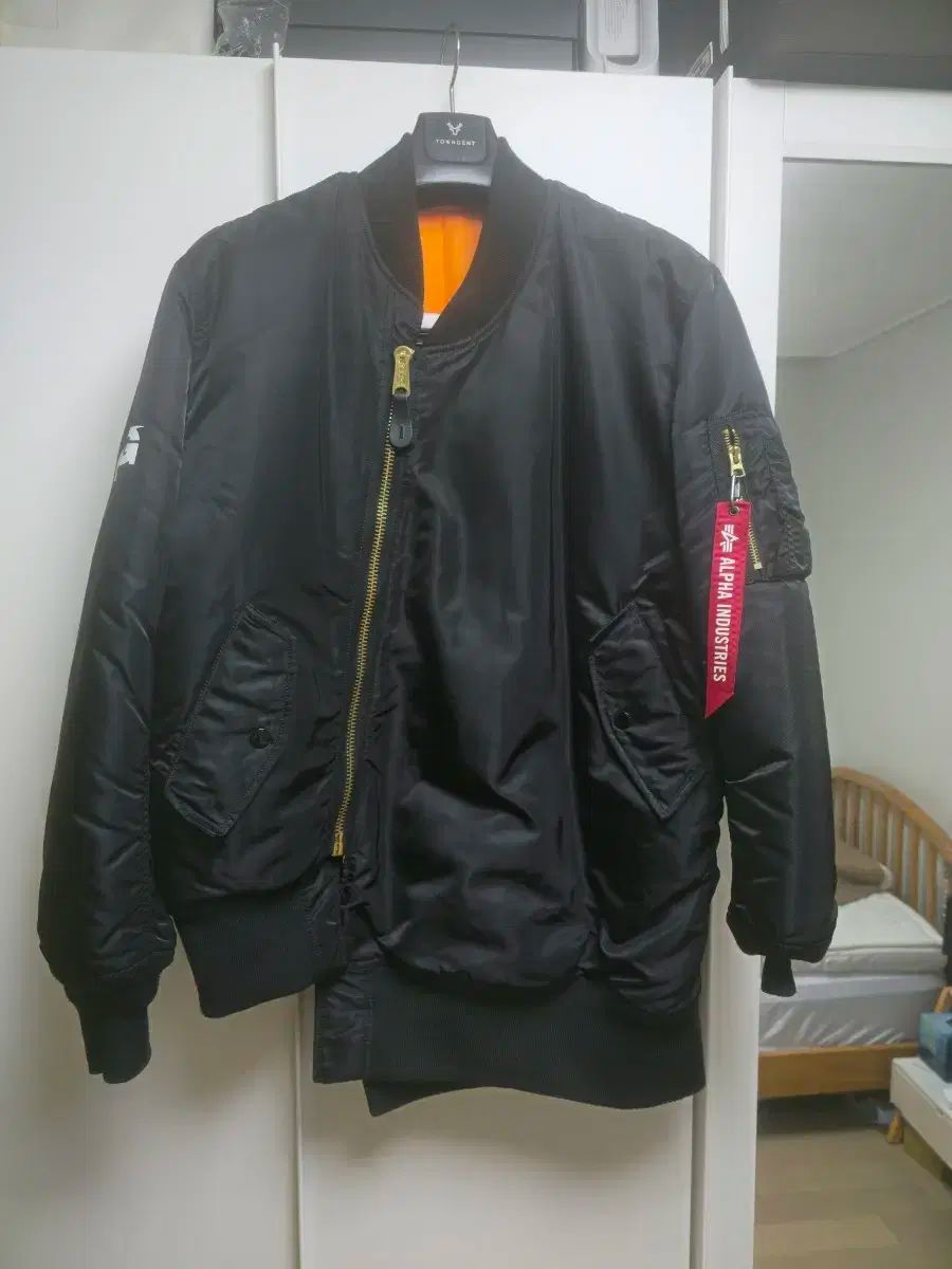 COMME des GARCONS(コム・デ・ギャルソン) cdg x ALPHA INDUSTRIES(アルファ インダストリーズ) ma1 - メルカリ