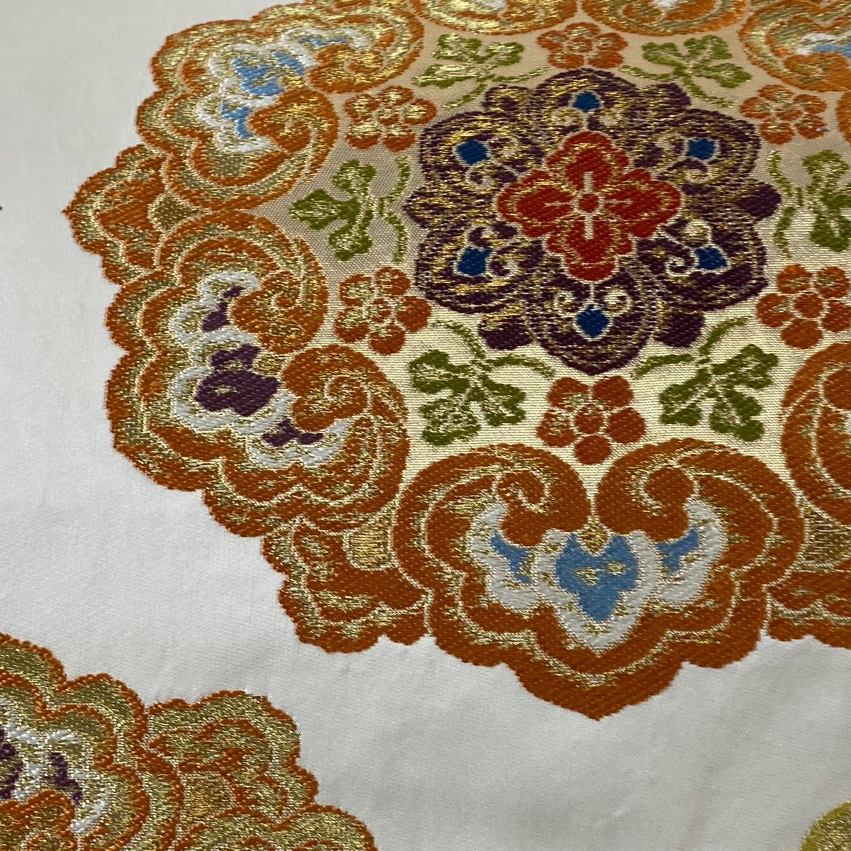 袋帯 逸品 河合美術織物 落款 華文 金糸 箔 ベージュ 六通 正絹 袋帯 逸品 河合美術織物 落款 華文 金糸 箔 ベージュ 六通 正絹