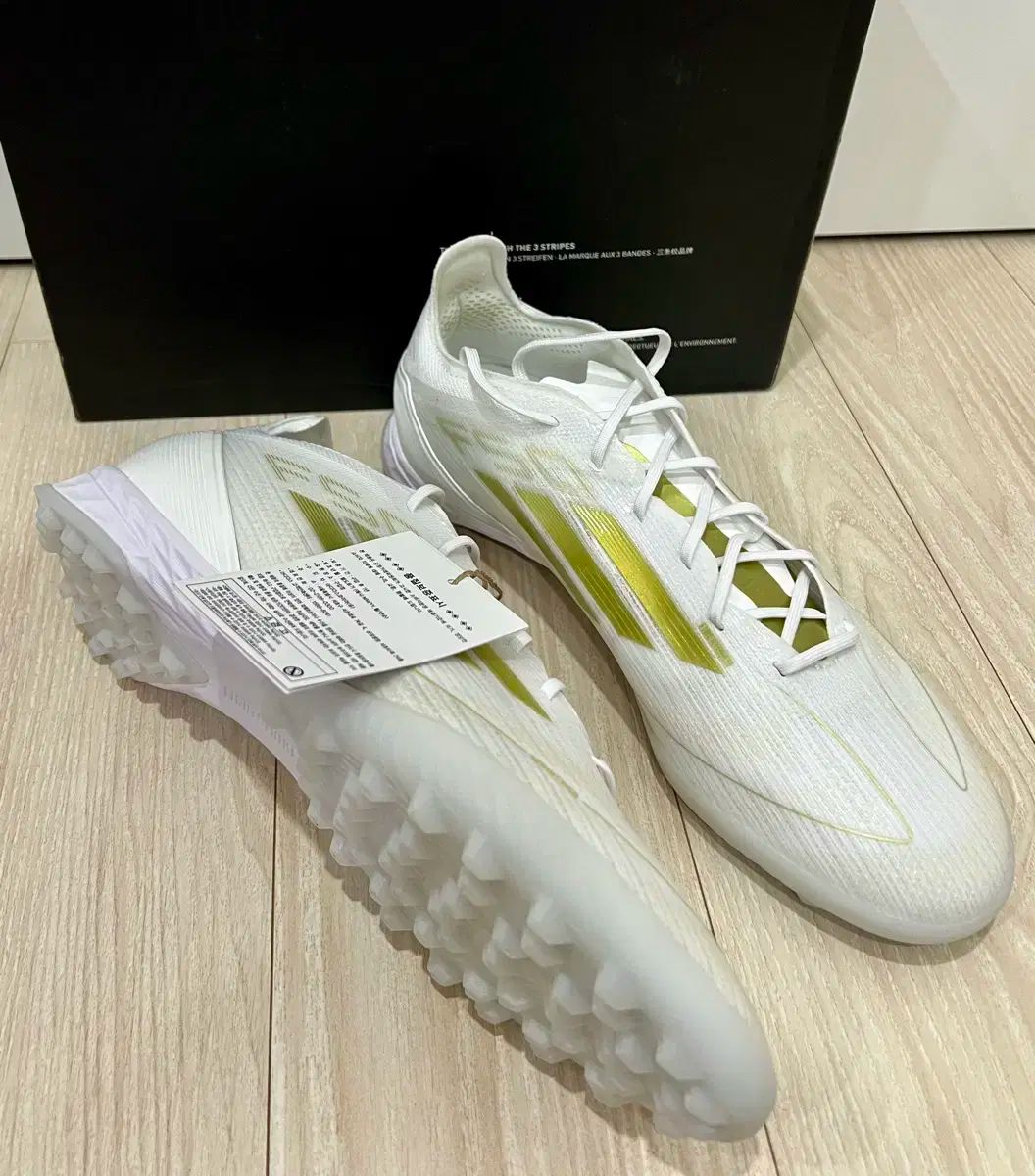 【雷市場（ポンジャン）商品韓国直送】 （ US8 ／ 260 ） adidas(アディダス) サッカーシューズ F50 プロ TF 白 ゴールド - メルカリ