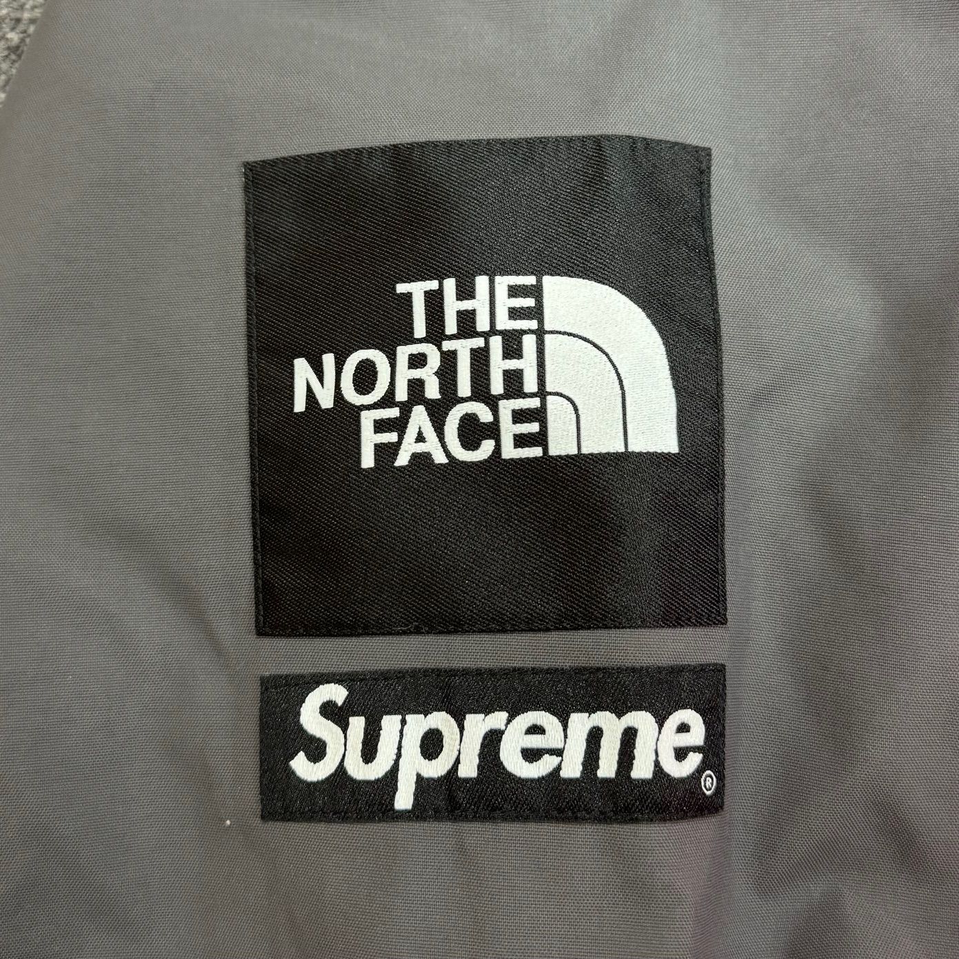 国内正規 美品 Supreme × THE NORTH FACE 20SS RTG Jacket Vest 国内正規 美品 Supreme × THE NORTH FACE 20SS RTG Jacket Vest