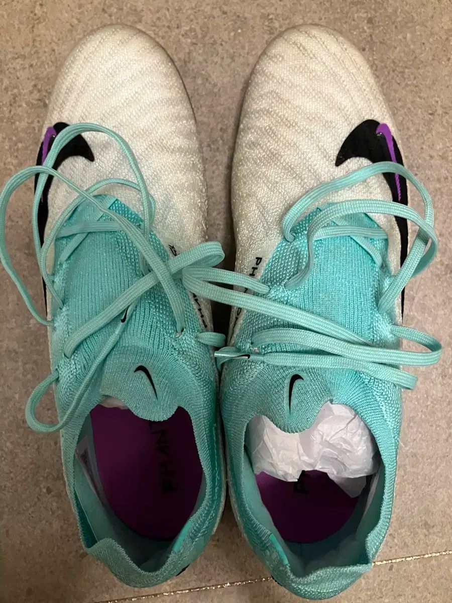 【雷市場（ポンジャン）商品韓国直送】 NIKE(ナイキ) ファントム gx エリート fg 265mm サッカーシューズ 出品 - メルカリ