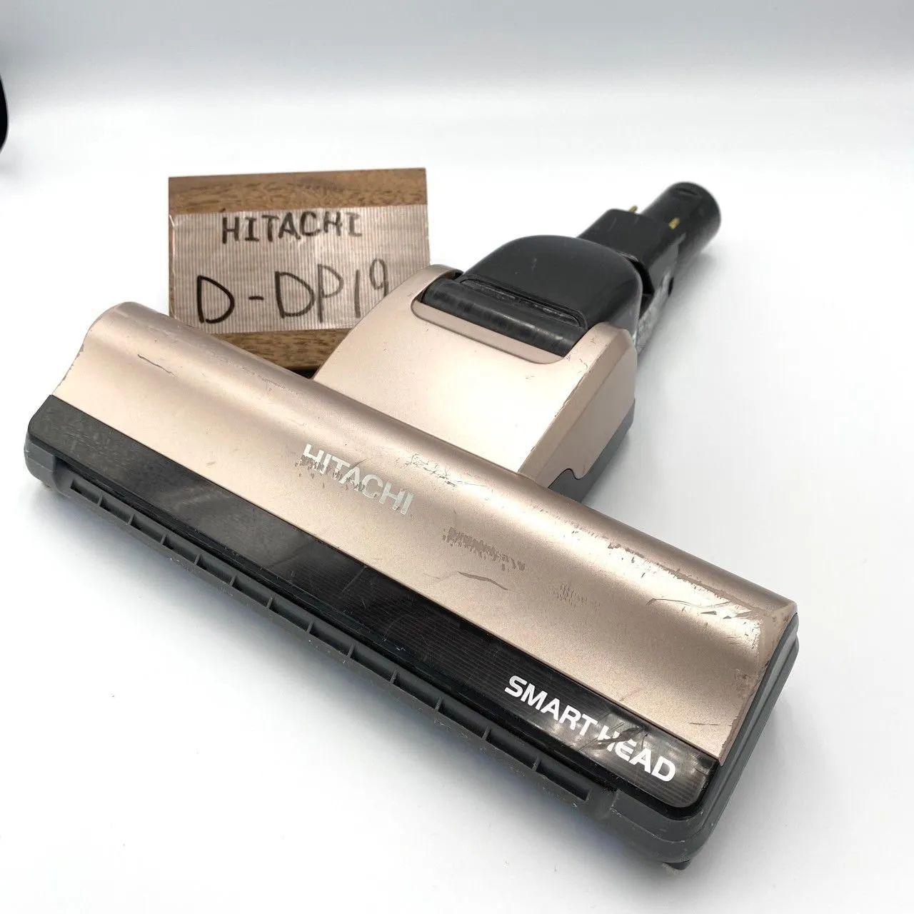 【簡易清掃済】日立 （型番：D-DP19） 掃除機 ヘッド 回転ブラシ 床ブラシ クリーナー HITACHI （色：金色 ゴールド 黒 ブラック） - メルカリ