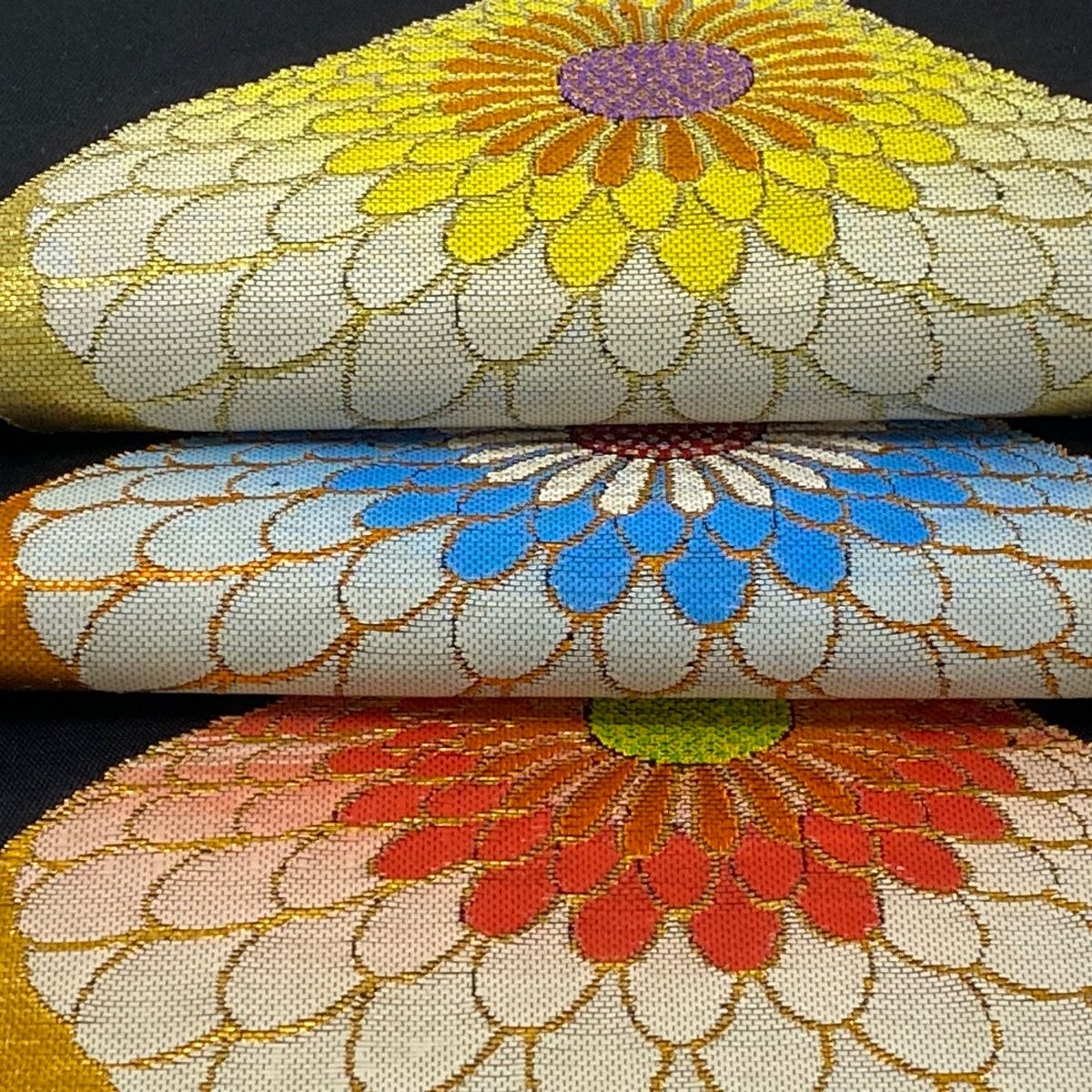 袋帯 逸品 龍村平蔵 落款 本袋帯 追粉菊錦 箔 黒 お太鼓柄 正絹 袋帯 逸品 龍村平蔵 落款 本袋帯 追粉菊錦 箔 黒 お太鼓柄 正絹