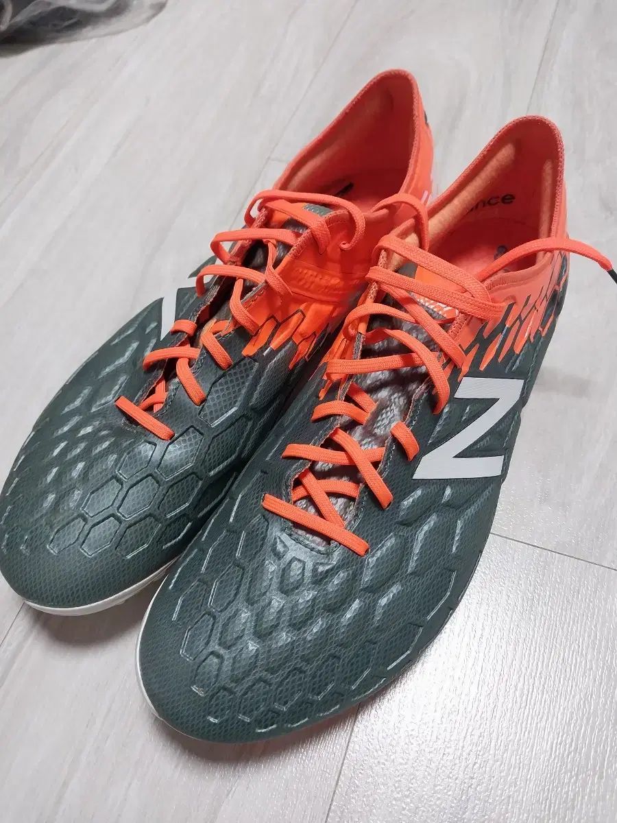 【雷市場（ポンジャン）商品韓国直送】 New Balance(ニューバランス) ビザロプロへ FG 265mm - メルカリ