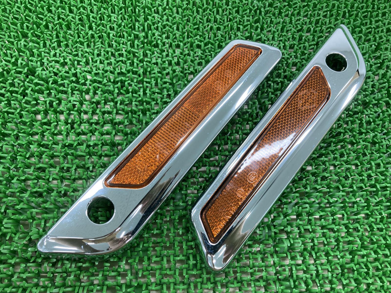 FLTRXS1750 サドルバッグラッチカバー 左右 90200448/90200449 ハーレー 純正 中古 90200448 ...