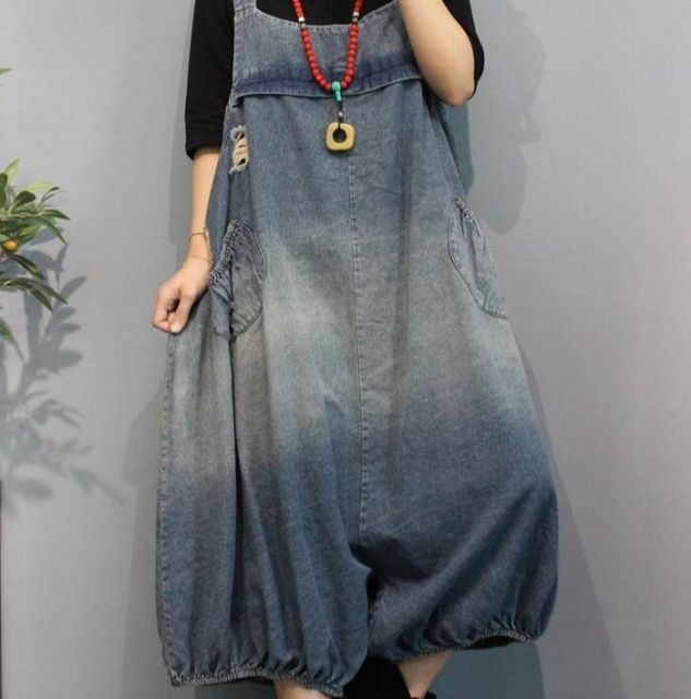 ボトムス デニムオーバーオール サロペット 膝下丈 ノースリーブ スクエアネック ルーズフィット ファスナー ポケット かわいい 大人可愛い シンプル カジュアル 大人 おしゃれ こなれ感 ラフ メンズライク マニッシュ ボーイッシュ スポーティー ラブリー キュート 無地 春 ボトムス デニムオーバーオール サロペット 膝下丈 ノースリーブ