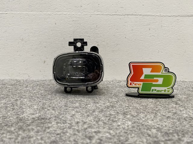 キックス/ノート/エクストレイル P15/E13/T33 純正 右 フォグランプ/フォグライト LED HELLA 26150 8990D 日産(140555) - メルカリ
