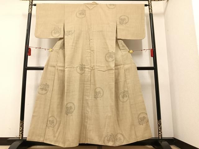 平和屋着物○本場結城紬 重要無形文化財 100亀甲 亀甲花文 正絹