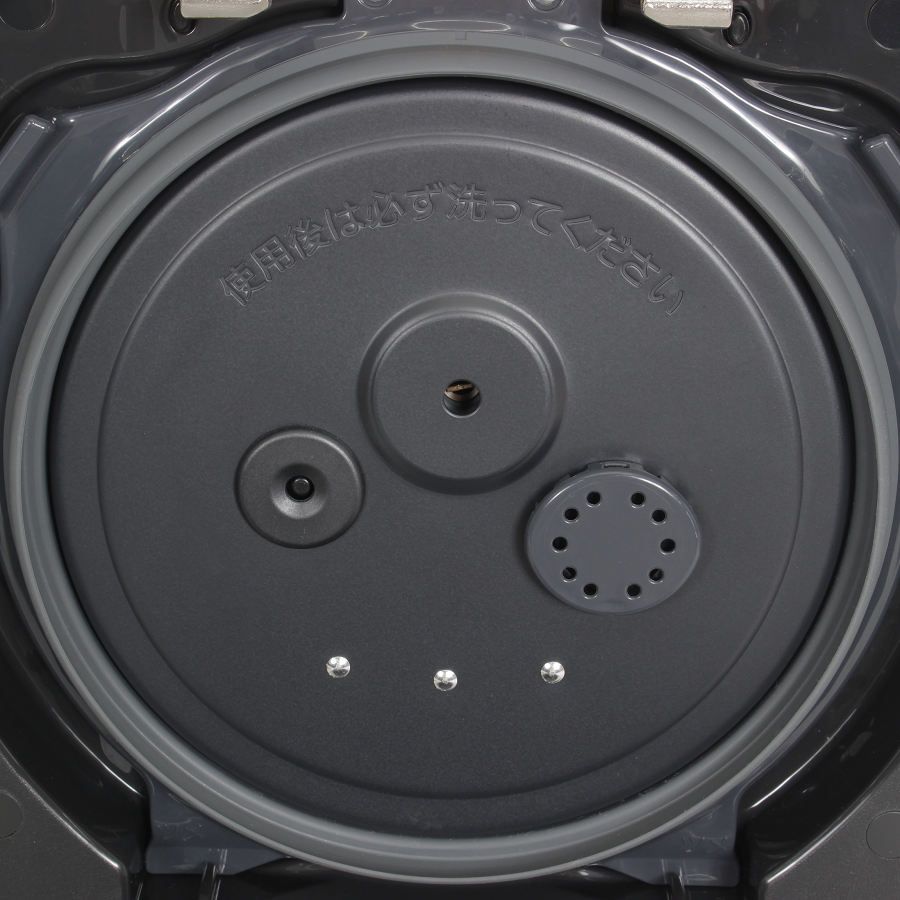 【美品】象印 炎舞炊き NW-FB10-BZ 濃墨 圧力IH炊飯ジャー 5.5合炊き ZOJIRUSHI 炊飯器 本体 - リファン - メルカリ