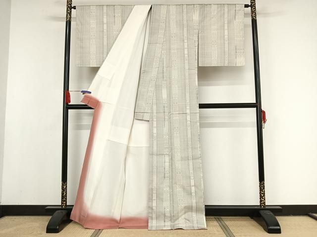 平和屋着物○都喜ヱ門 本場大島紬 白大島 カタス7マルキ 藤白泥 清遊