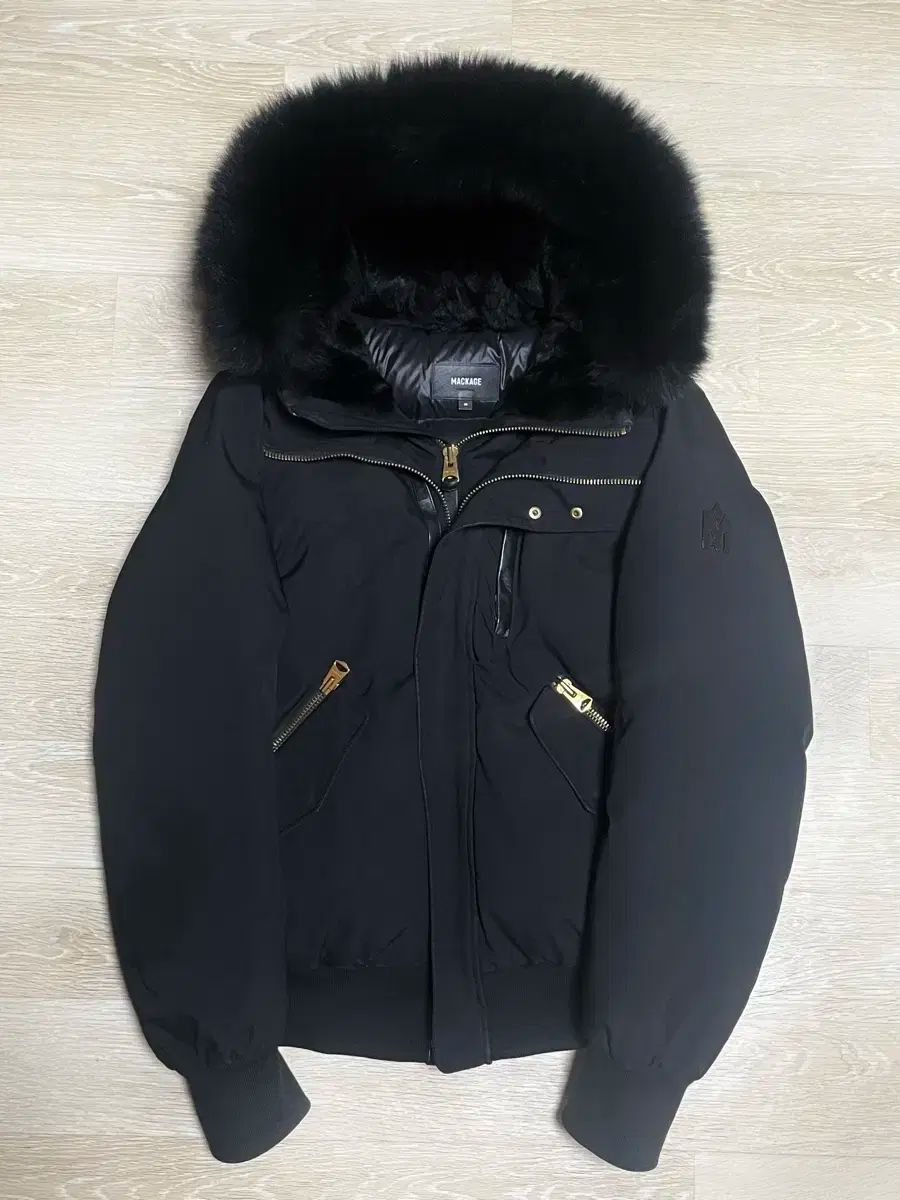 40 MACKAGE(マッカージュ) ディクソン 黒 ゴールド 21fw - メルカリ