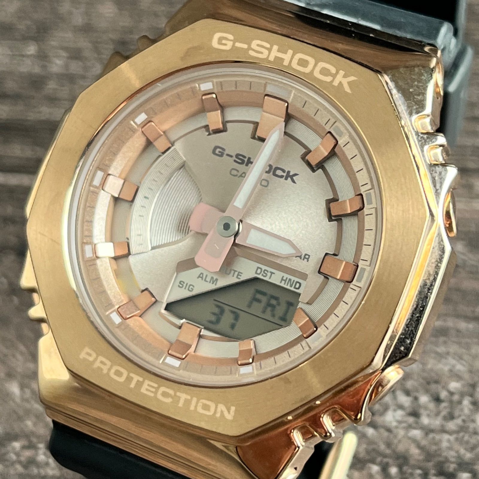 Casio カシオ 腕時計 G-SHOCK PROTECTION GM-S2100PG 5663 動作確認済 ベルトに擦れ、香水の匂い有 箱 ...