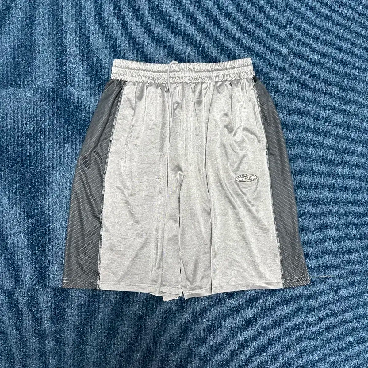 BALENCIAGA バレンシアガ 長袖カットソー サイズ:1 739027 TOVO1