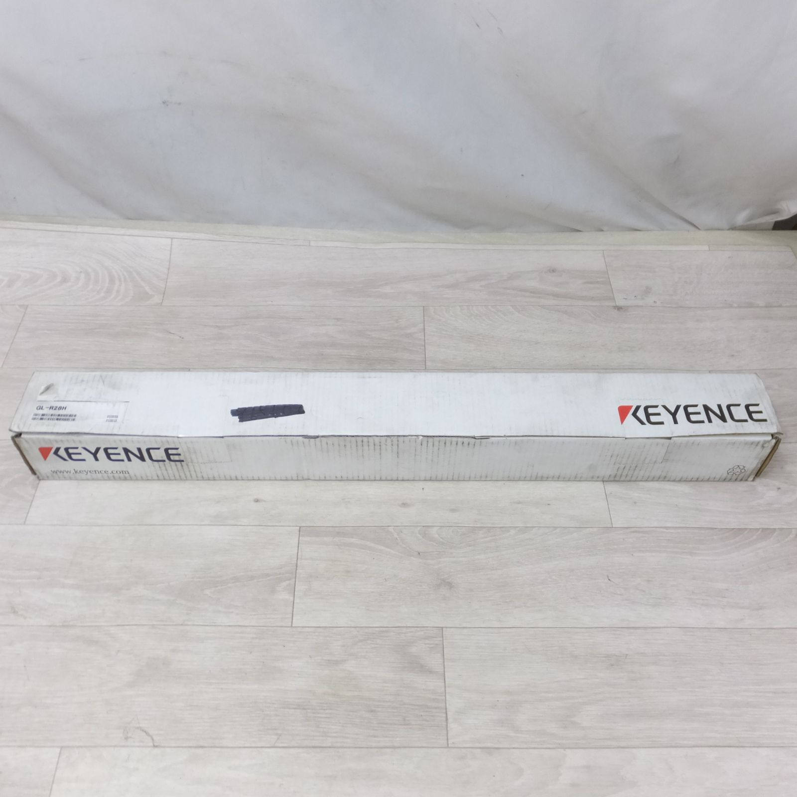 [送料無料] 未使用 キーエンス セーフティ ライト カーテン GL-R28H 本体 ハンドプロテクション タイプ 28光軸 安全光柵 ...