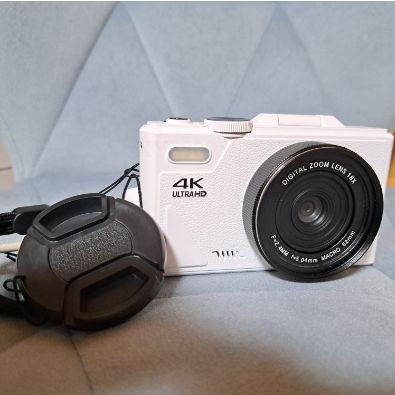 デジタルカメラ デジカメ 4K 6400万画素 18倍ズーム オートフォーカス AF機能 HDカメラ 180°回転 手ブレ補正 wifi 初心者 一眼レフカメラ 日本語説明 安い 小型 - メルカリ