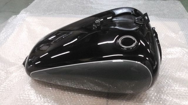 シャドウ400 FI NC44-10000xxx の タンク:#1703574096 - バイクシティ - メルカリ