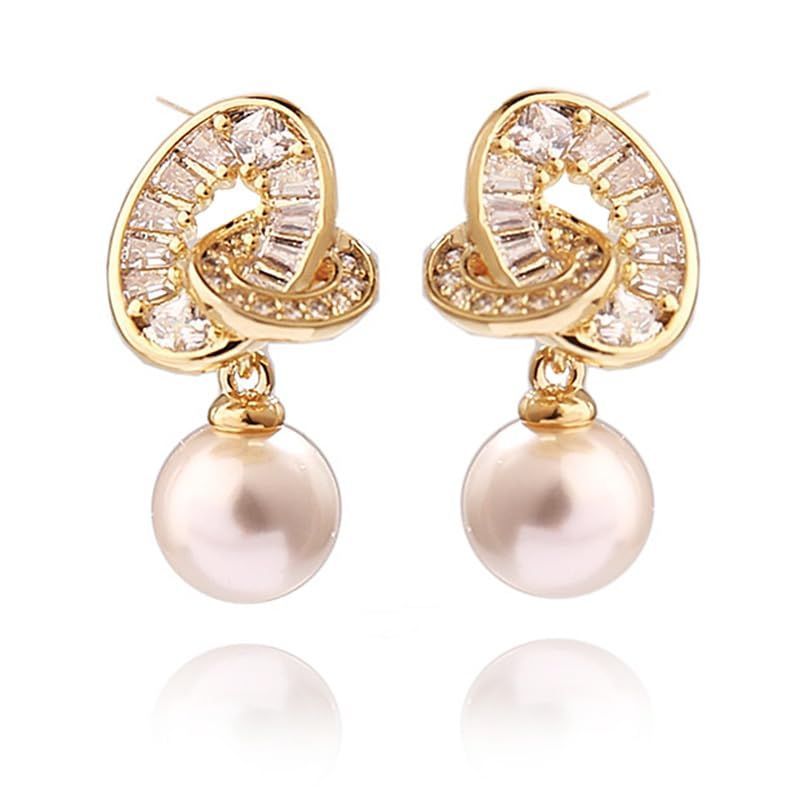 MOUPジルコンの針可愛い小さな花シンプル デザインキラキラ ファッションピアス レディース 人気 金属アレルギー対応 リング ピアス 18金 ...