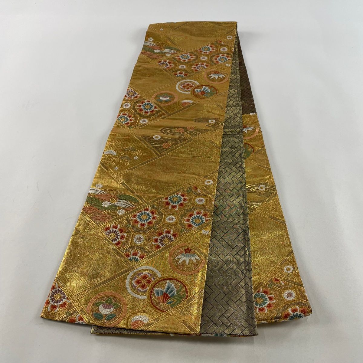 袋帯 美品 秀品 蜀江華文 流水 金糸 箔 金色 六通 正絹 【中古 袋帯 美品 秀品 蜀江華文 流水 金糸 箔 金色 六通 正絹 【中古