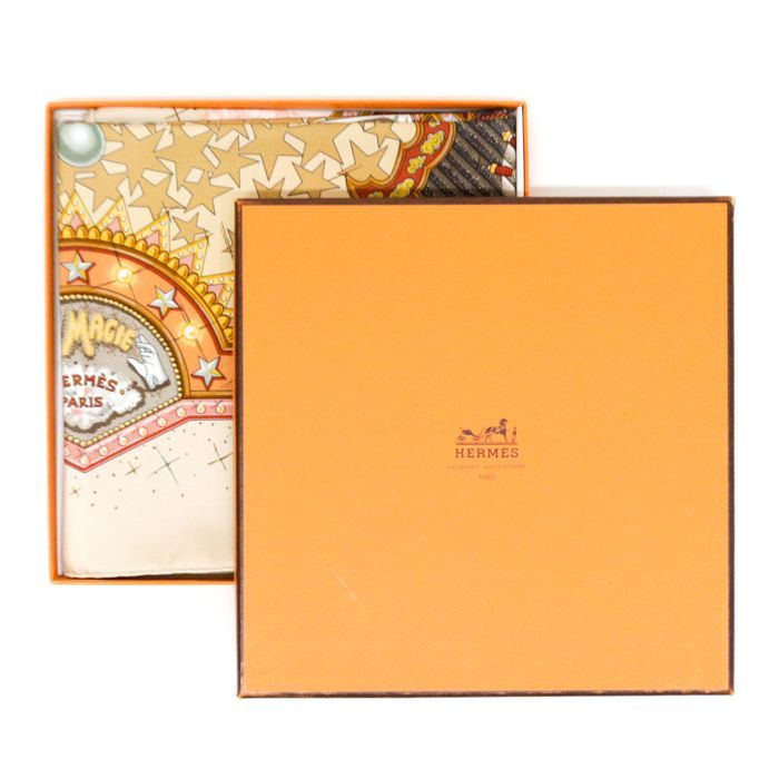 エルメス HERMES スカーフ カレ90 シルク 100％ LA MAGIE / マジック