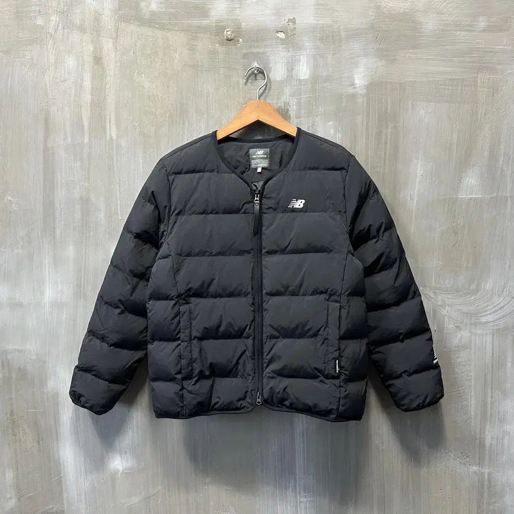 【雷市場（ポンジャン）商品韓国直送】 New Balance(ニューバランス) パッド入りジャンパー/メンズ ( 100 )/ JP406 ／ 24 年 7 ウォール製品 - メルカリ