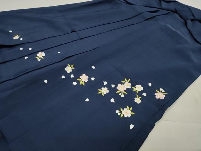 平和屋着物○女性 行灯袴 総刺繍 花唐草文 高麗納戸色 卒業