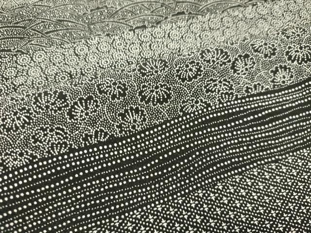 平和屋着物●伝統工芸士　染谷梅治　江戸小紋　百柄　横段花文　黒地　さが美扱い　正絹　逸品　未使用　DAAR4406tw 平和屋着物○伝統工芸士 染谷梅治 江戸小紋 百柄 横段花文 黒地 さが美