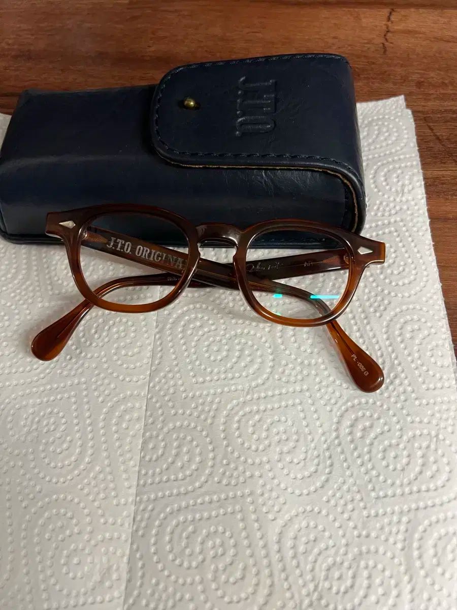 JULIUS TART OPTICAL(ジュリアスタートオプティカル) ／ JTO AR Amber 42 ー 22 最終 - メルカリ