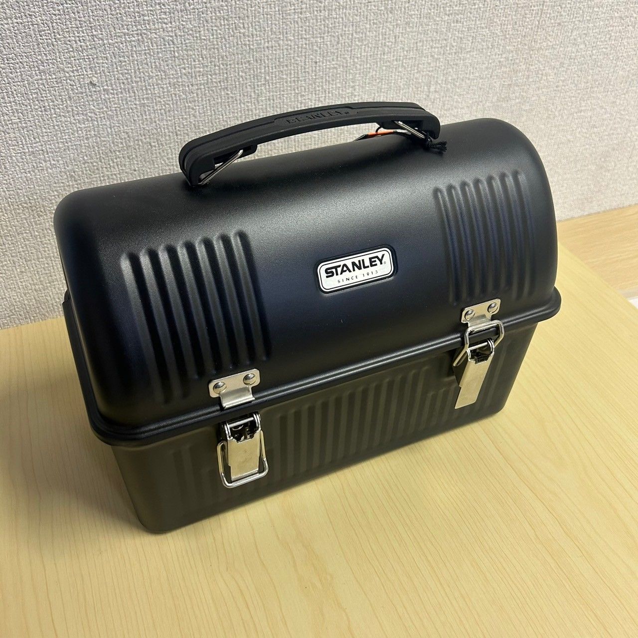 【新品・未使用】STANLEY スタンレー クラシックランチボックス 20-00960 9.5L ブラック - メルカリ