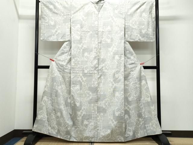 平和屋着物○本場大島紬 白大島 9マルキ 花唐草文 正絹 逸品