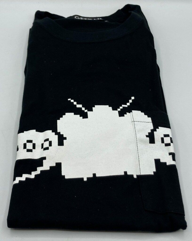 ノーツ GEEK LIFE Tシャツ ギャラクシーフォースⅡシルエット+ワンポイントステッチポケット黒 Sサイズ - メルカリ