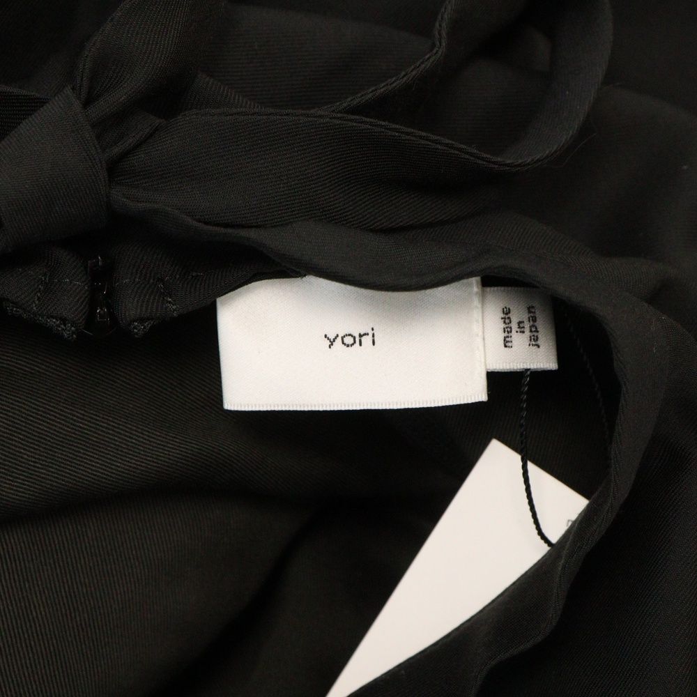 yori (ヨリ) ウール混 ギャザーブラウス トップス ブラック yori (ヨリ) ウール混 ギャザーブラウス トップス ブラック