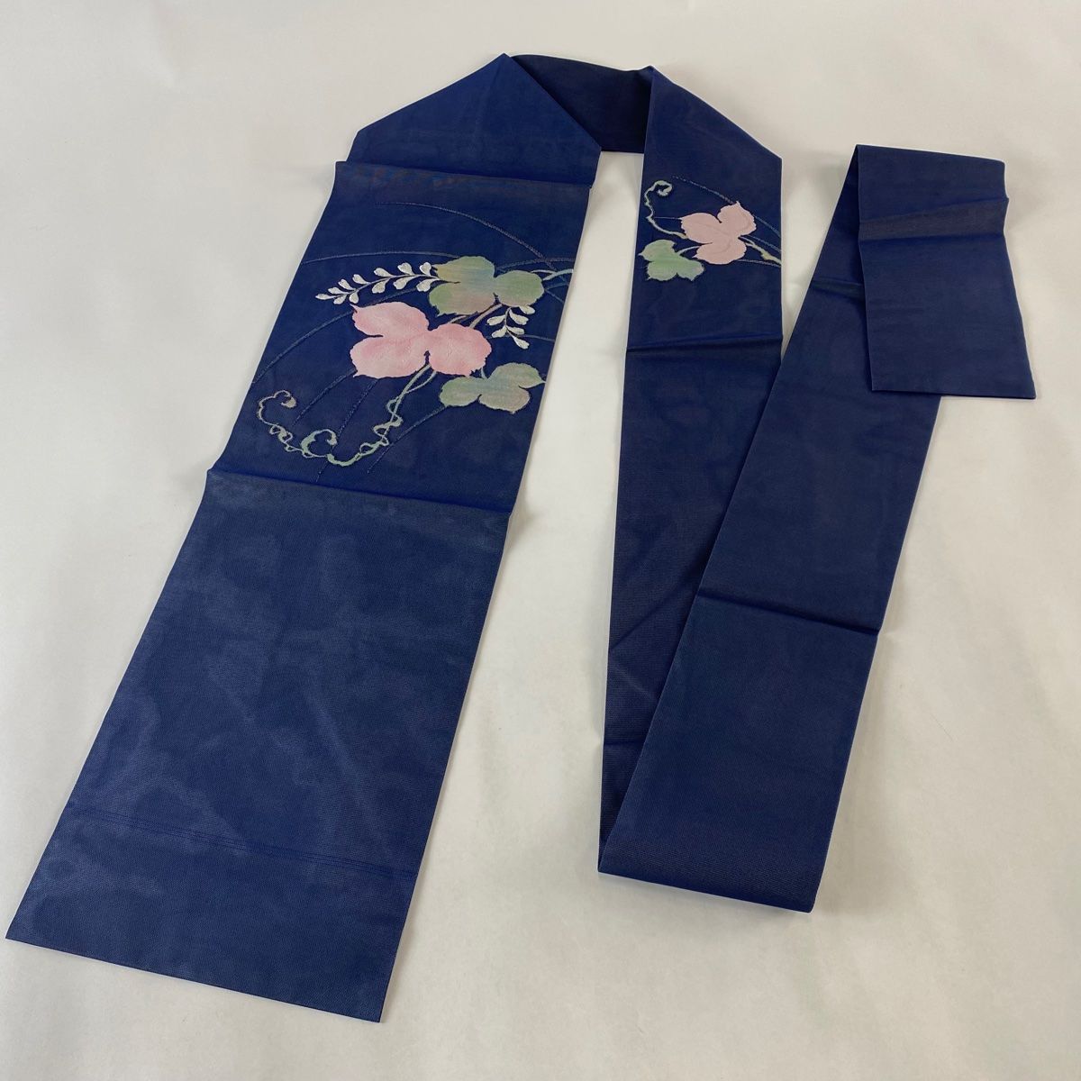 名古屋帯 優品 紗 夏帯 葉柄 銀糸 紺色 正絹 【中古】 - メルカリ 名古屋帯 優品 紗 夏帯 葉柄 銀糸 紺色 正絹 【中古】 - メルカリ