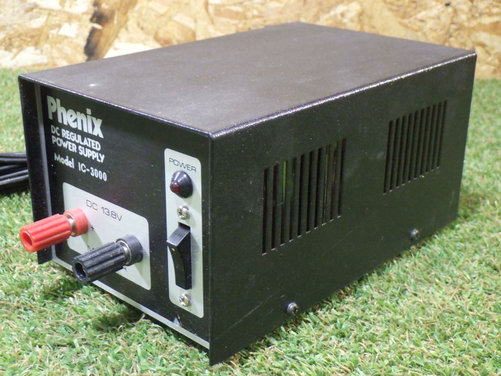 フェニックス 安定化電源 IC-3000 Phenix DC LEGULATED POWER SUPPLY DC13.8V MAX3A ...