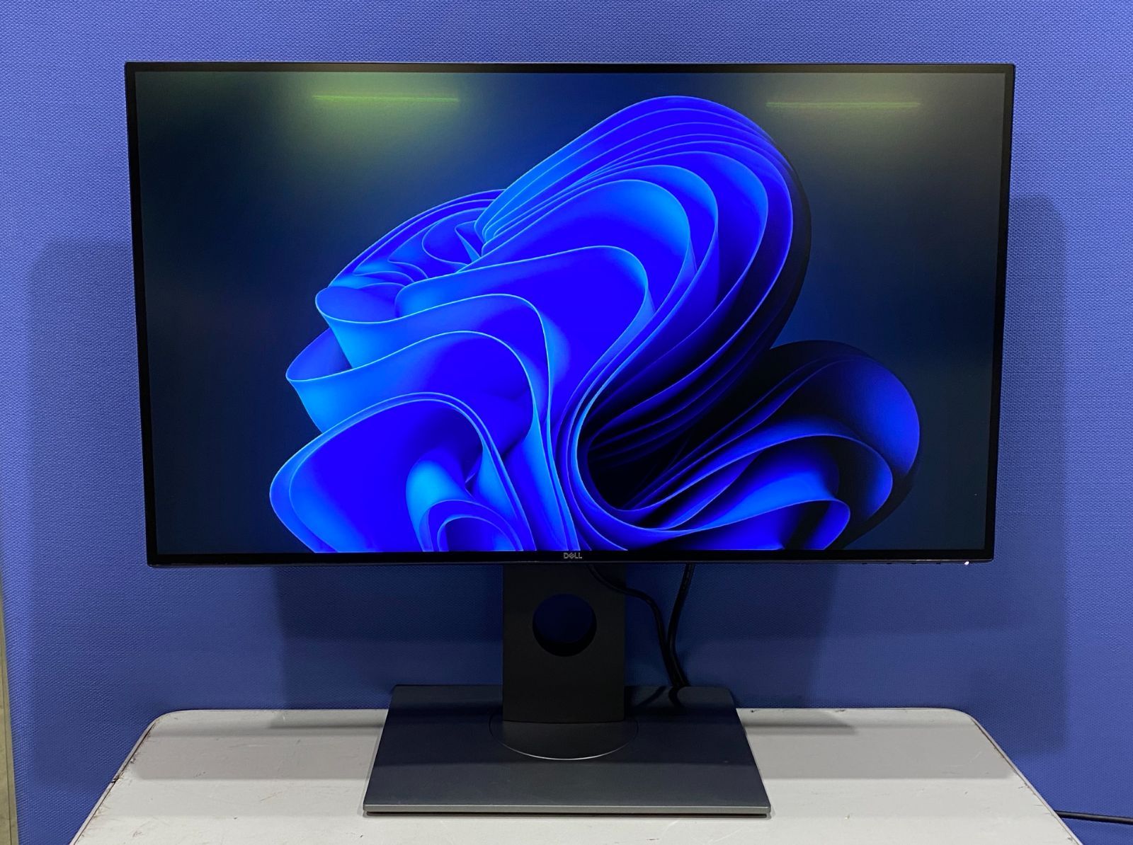 Dell U2718Q 27インチ 4K対応 液晶ディスプレイ 超広視野角&フレームレス/4K/IPS 非光沢/HDR10対応 アンチグレア ...