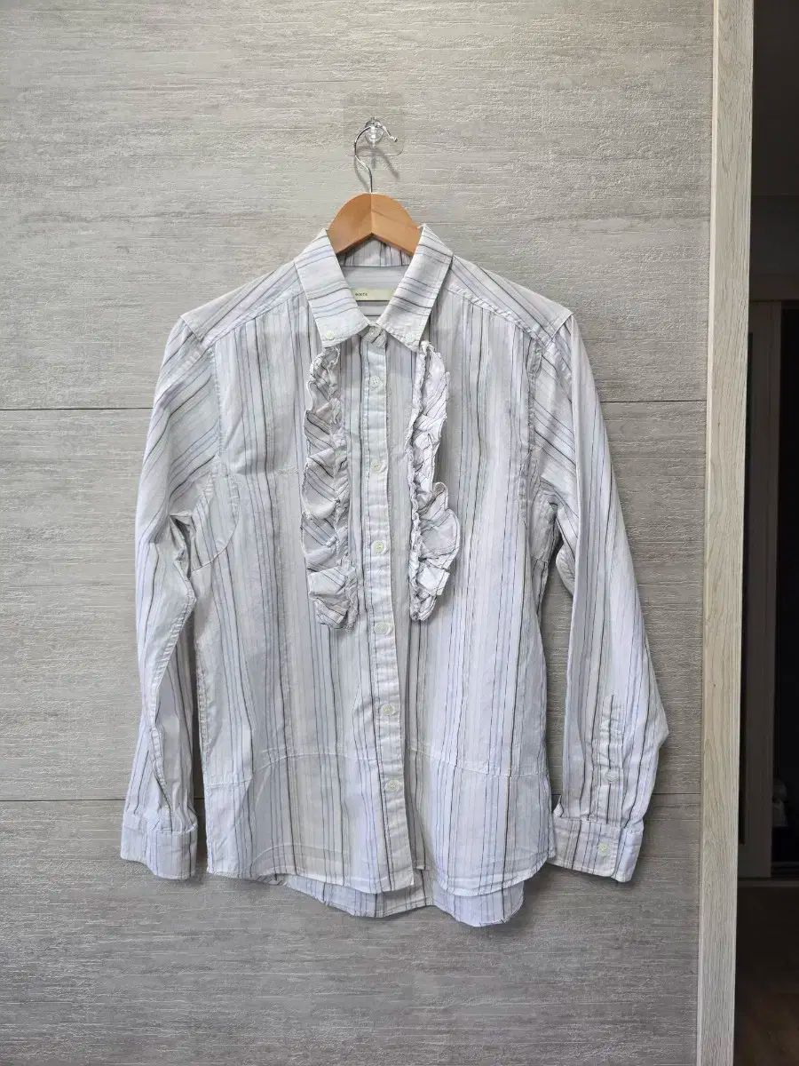 Eont's フリル 40 シャツ - メルカリ