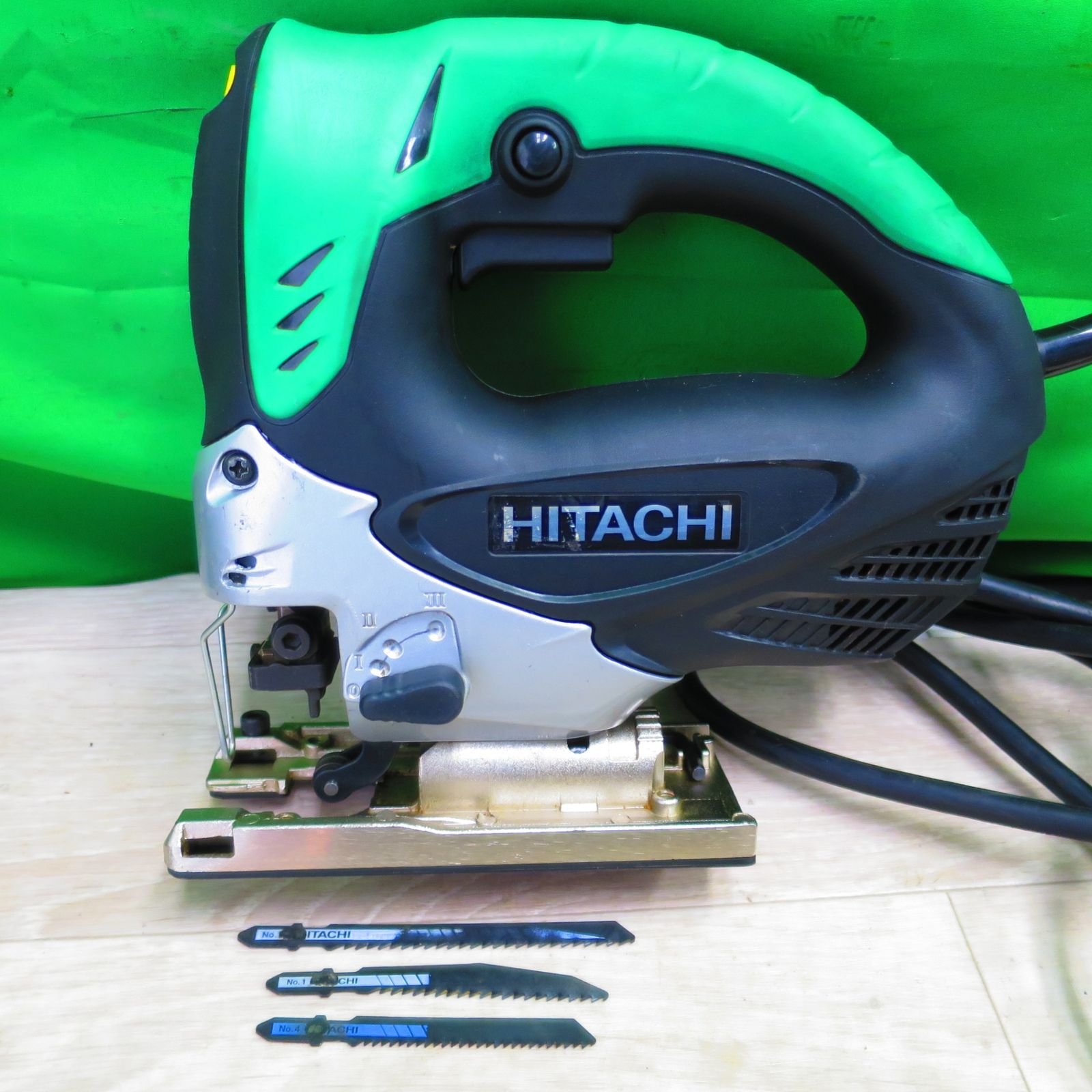 [送料無料] キレイ☆日立工機 HITACHI 電子ジグソー CJ90VST 90mm 電動工具 電気ノコギリ ケース付き DIY 電動 工具 ...