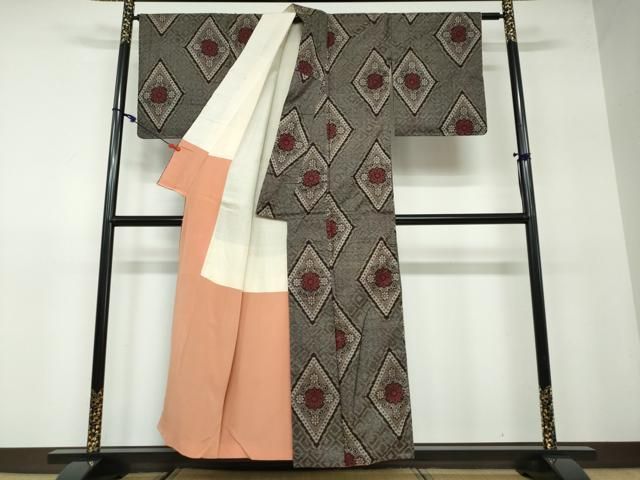 平和屋着物○本場大島紬 龍郷絣 花菱文 正絹 逸品 DAAW5300ud