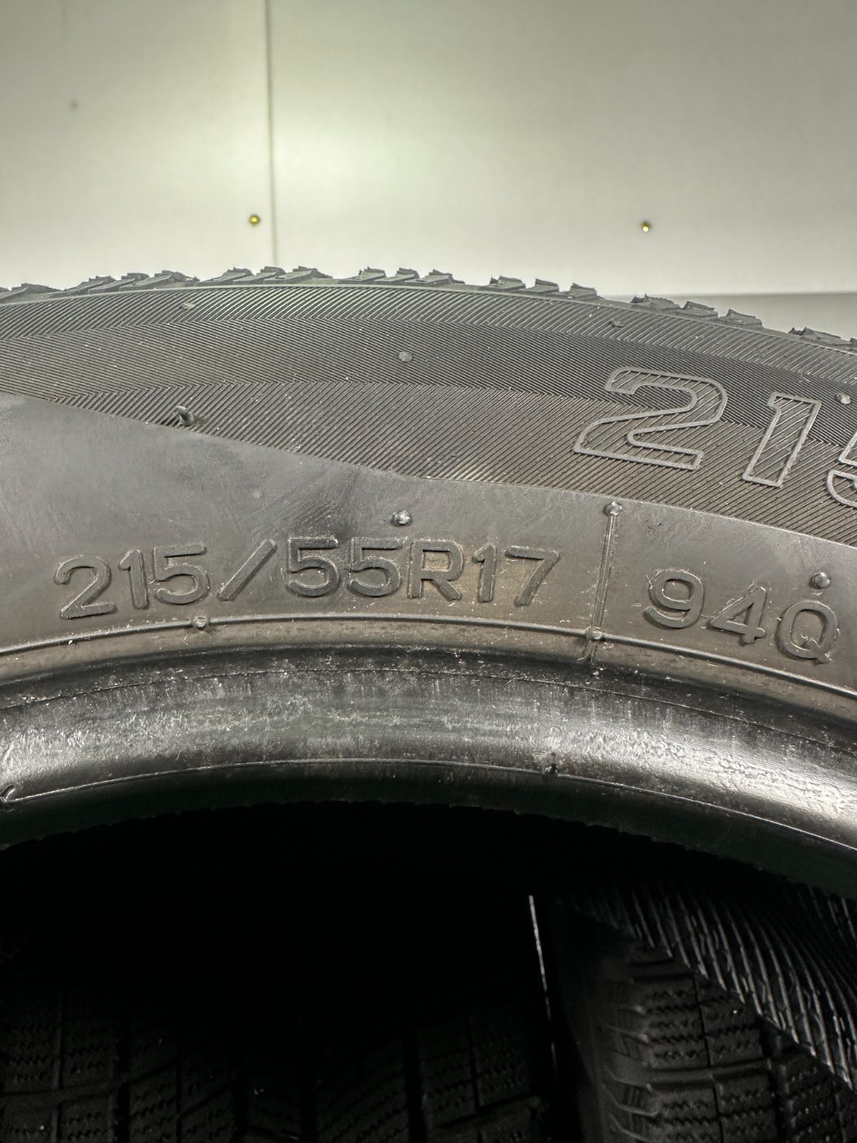送料無料★215/55R17 ナンカン AW-1 2021年製 4本 冬タイヤ スタッドレス 中古 TA254 - メルカリ