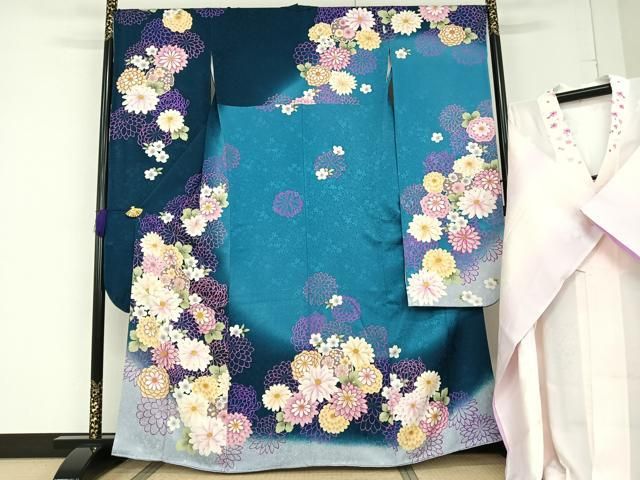 平和屋着物○豪華振袖・長襦袢セット（無双仕立て）駒刺繍 雪輪草花文