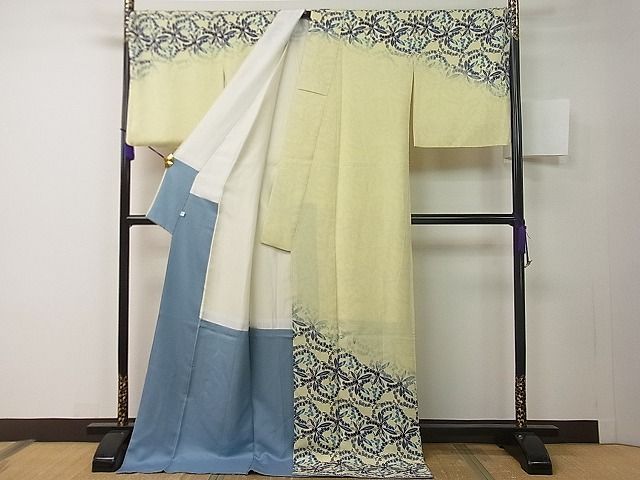 平和屋本店□最高級 城間栄順 本場琉球紅型 訪問着 すずらん 淡黄色地