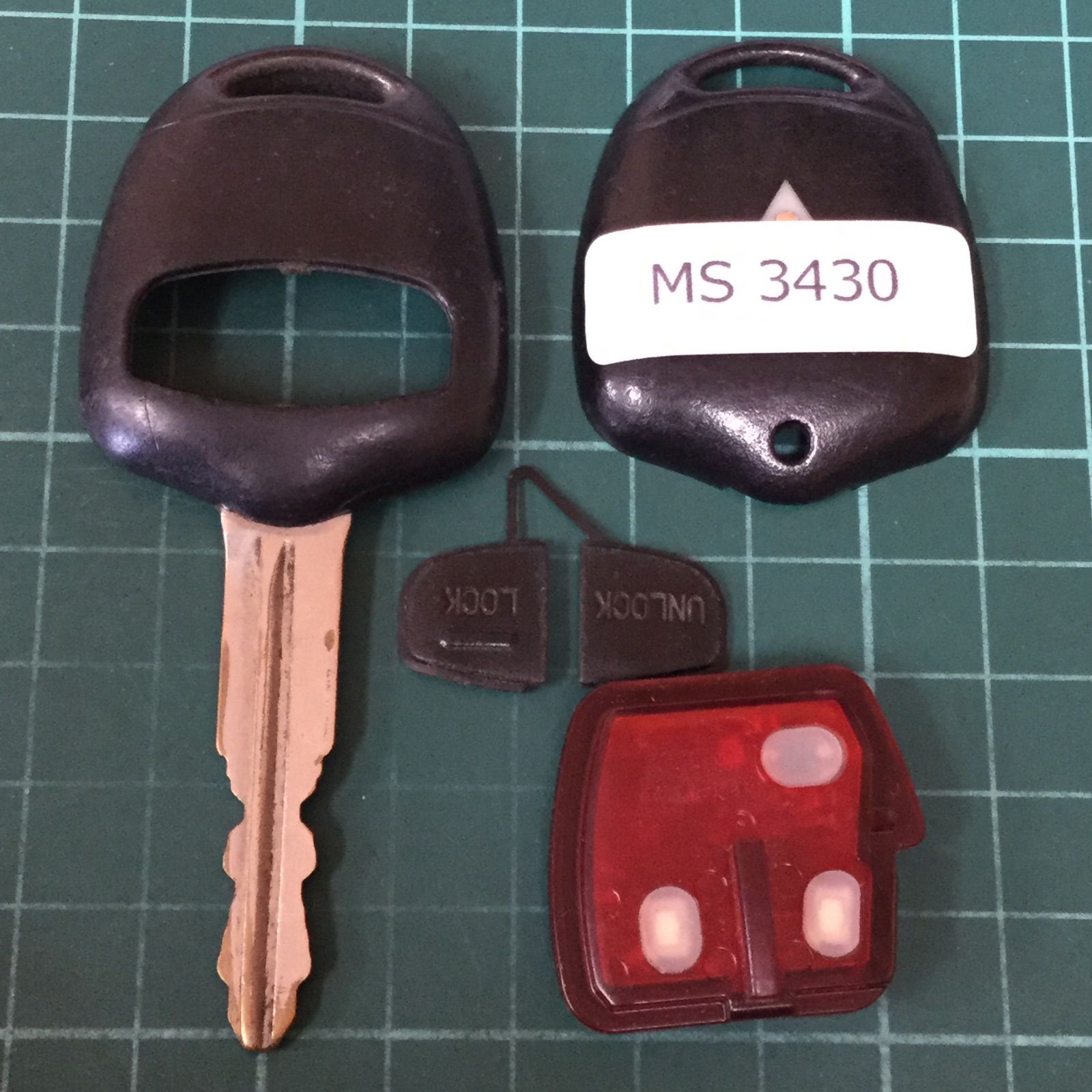MS3430 B刻印 点灯無し ミツビシ 純正 キーレス リモコン ekワゴン コルトプラス デリカ オッティ ランサー等 三菱 2ボタン ...
