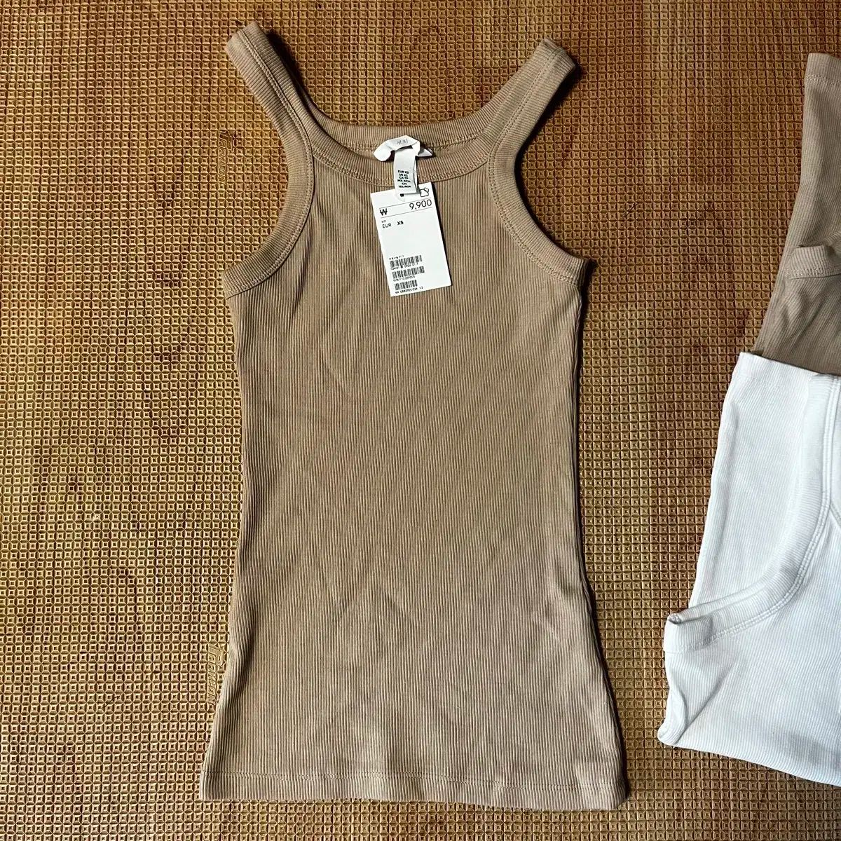 h ＆ m リブ Mango(マンゴ) ノースリーブ xs ベージュ 2 枚のシート タグ付き 新品 - メルカリ