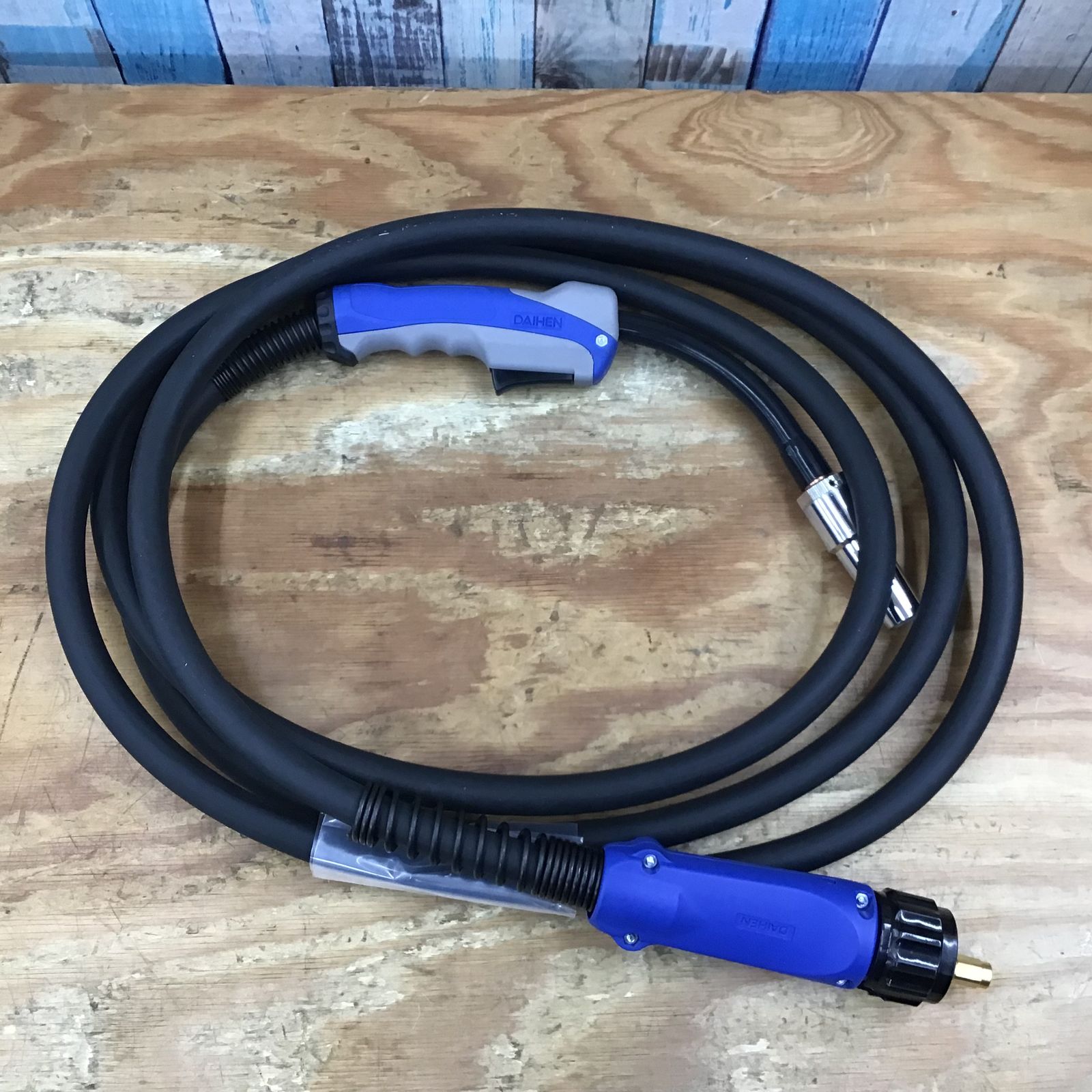 ①ダイヘン CO2/MAG溶接トーチ ブルートーチⅢ BT5000-45【柏店】 - アクトツール【プロ用の中古工具販売】 - メルカリ