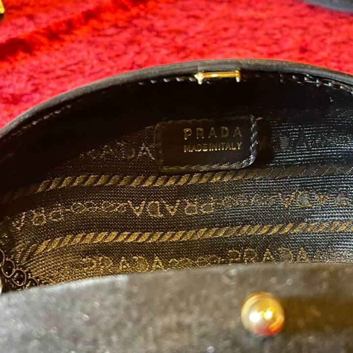 超希少 PRADA プラダ スエード レザー フリンジ ポーチ ミニ 超希少 PRADA プラダ スエード レザー フリンジ ポーチ ミニ