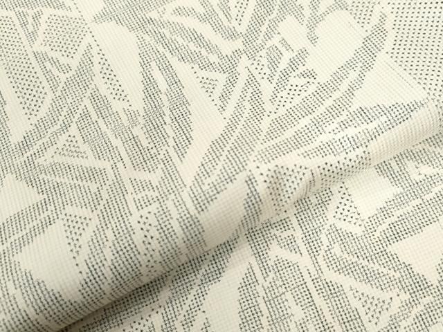 平和屋着物○本場大島紬 白大島 9マルキ 吉祥花唐草文 正絹 逸品