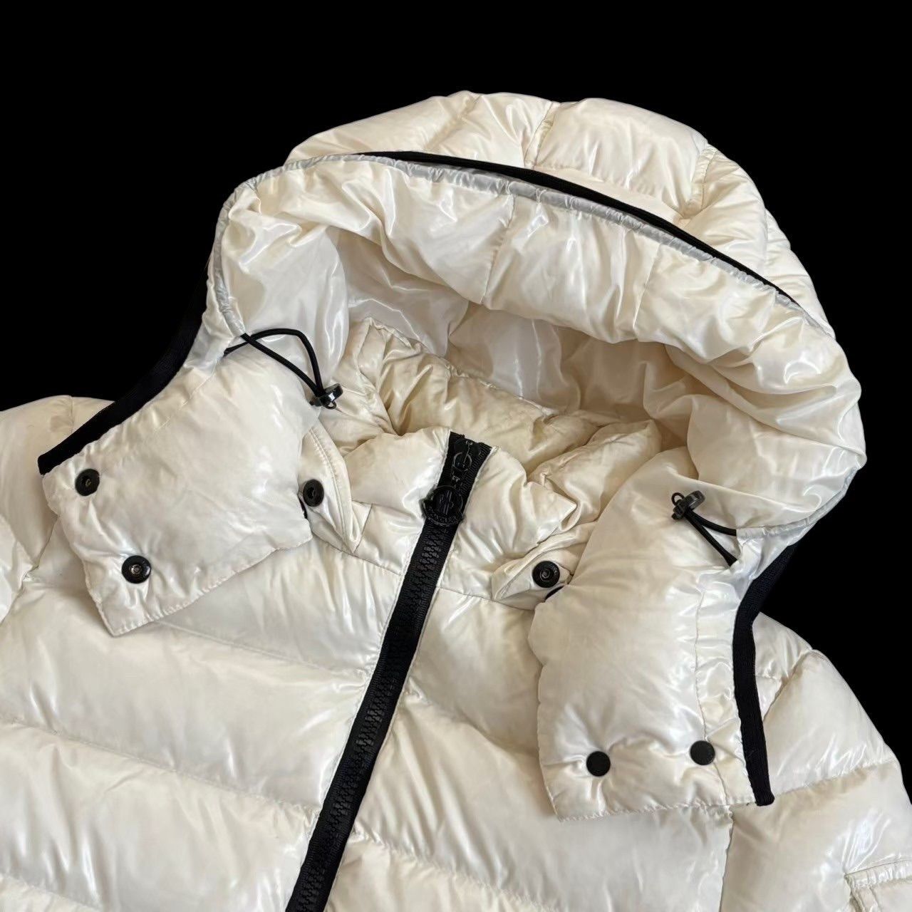 MONCLER モンクレール ダウンコート ベージュ MOKA GIUBBOTTO MONCLER モンクレール ダウンコート ベージュ MOKA GIUBBOTTO