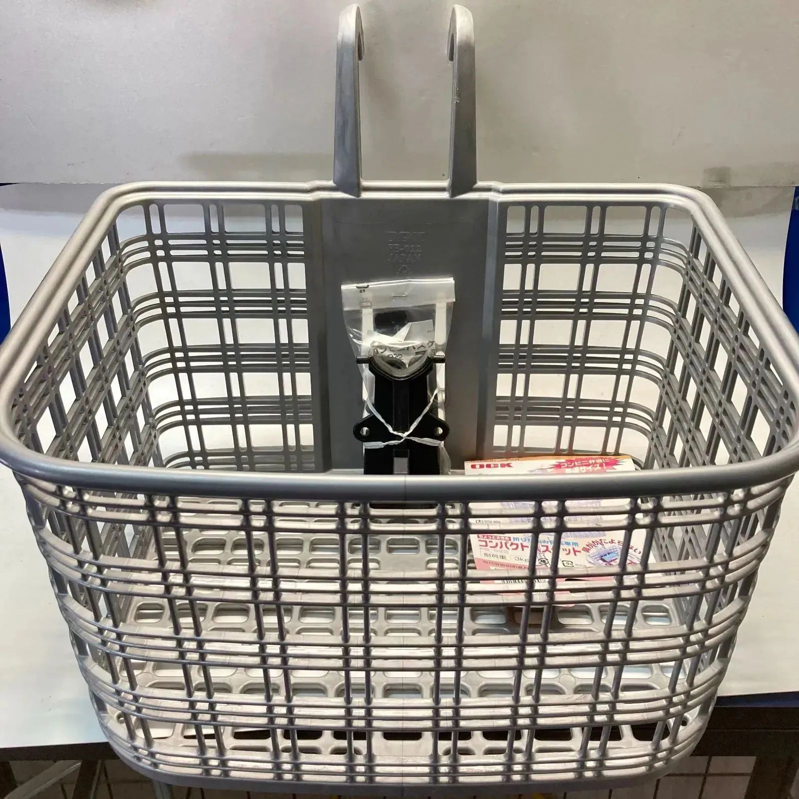 OGK☆展示品特価☆自転車 前カゴ コンパクトバスケットFB-022 - メルカリ